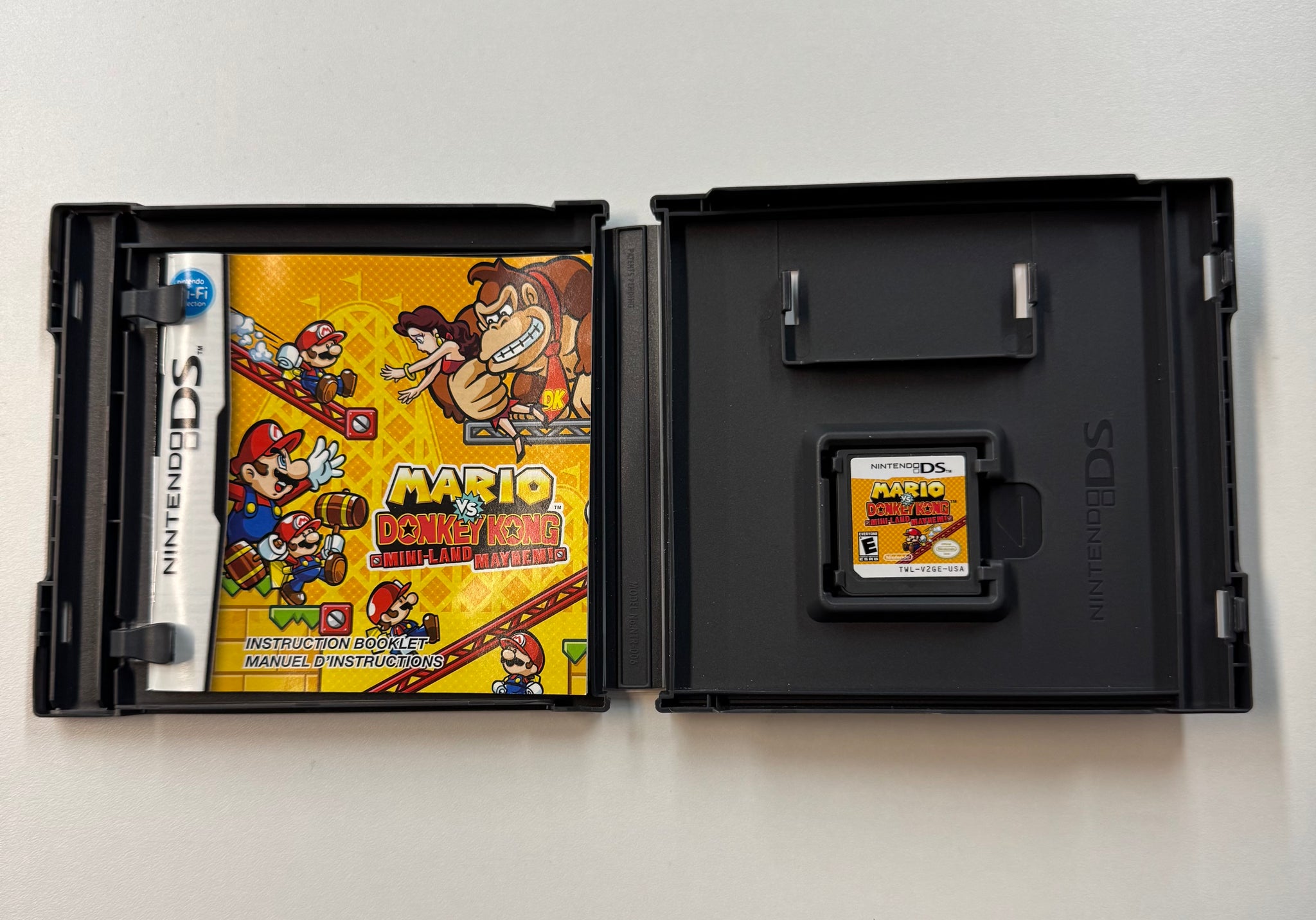 Mario vs. Donkey Kong Mini-Land Mayhem 2010 Nintendo DS CIB w/ Manual ...